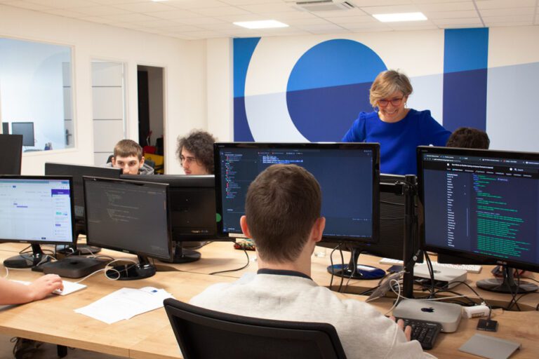 Créons votre outil digital | Plateforme sur Mesure | Akyos